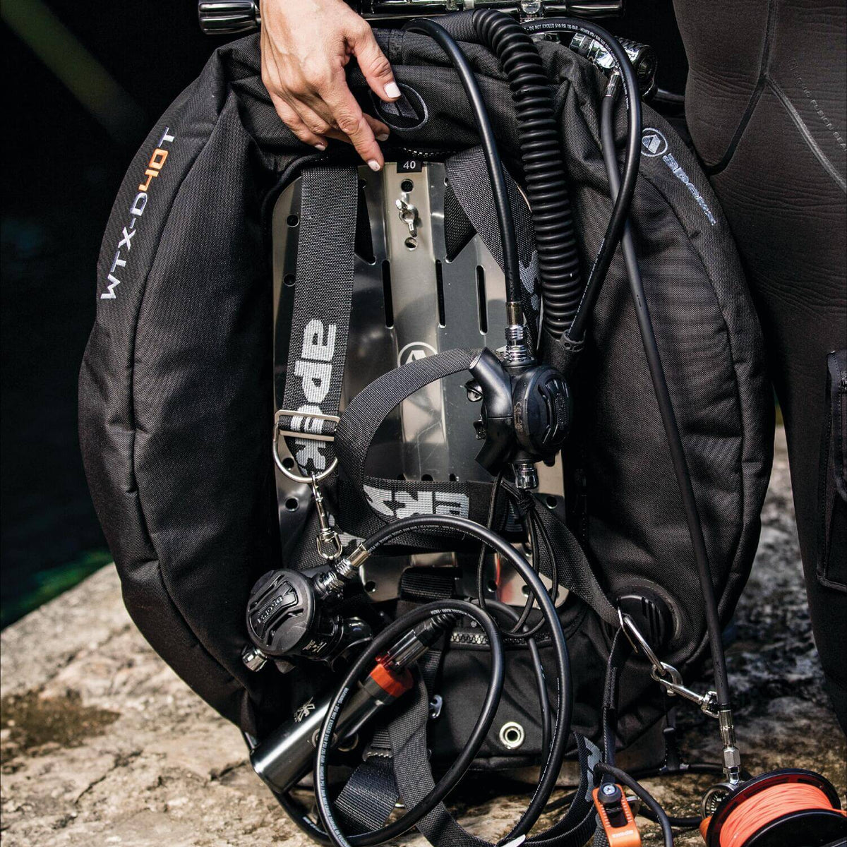 Apeks BCD's & Wings – Aquanauts