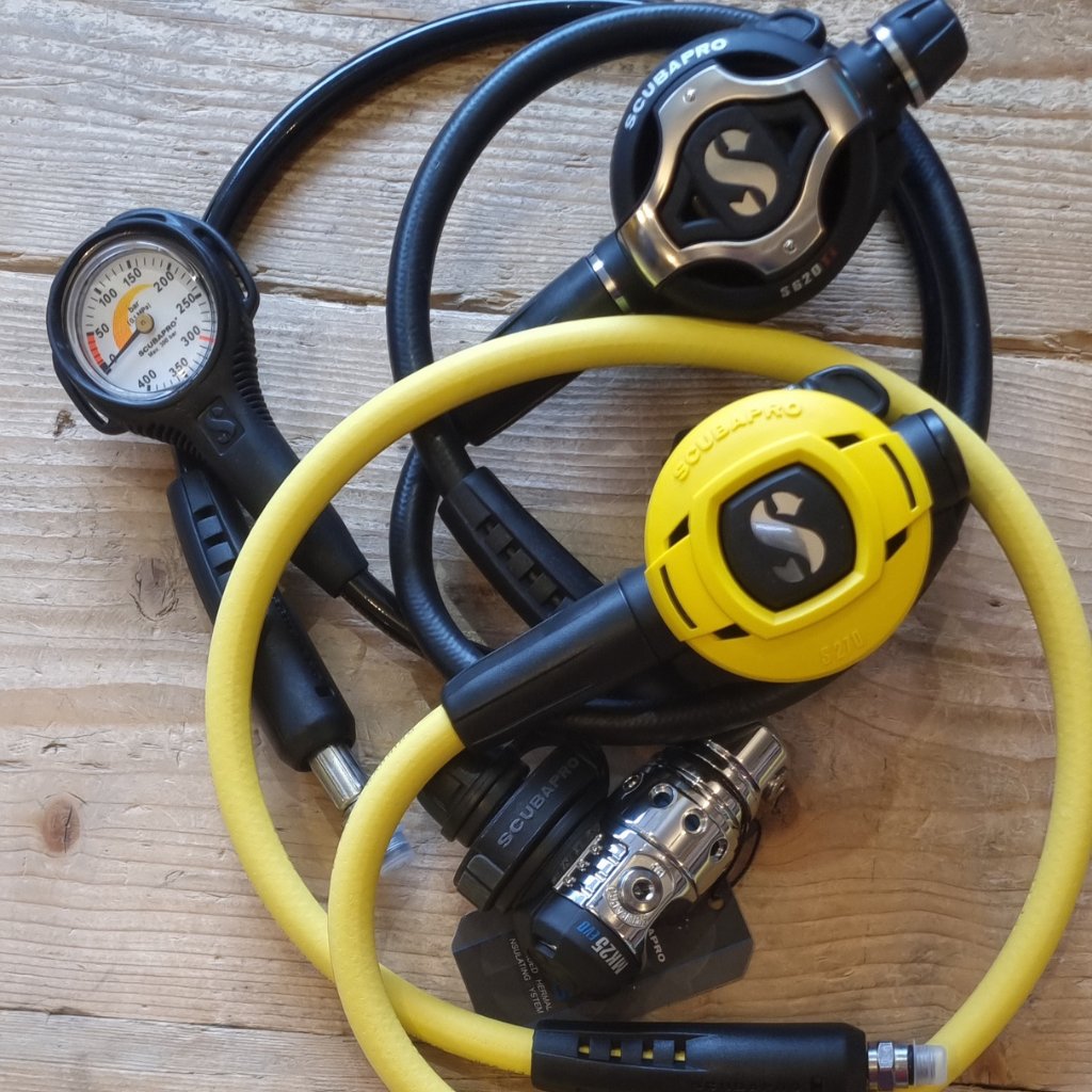 Scuba Regulator Sets | Diving Regulators At Aquanauts