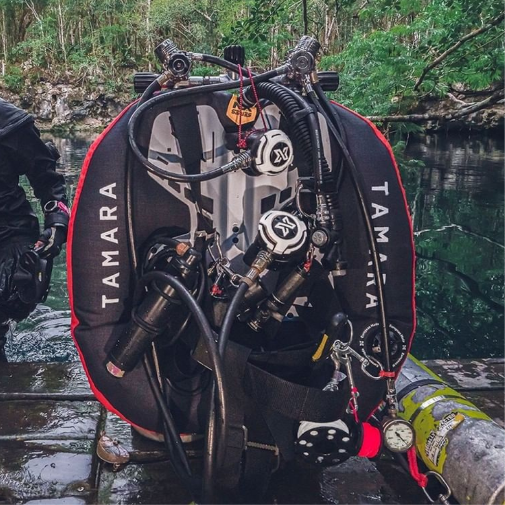 Twinset Wings For Technical Diving – Aquanauts